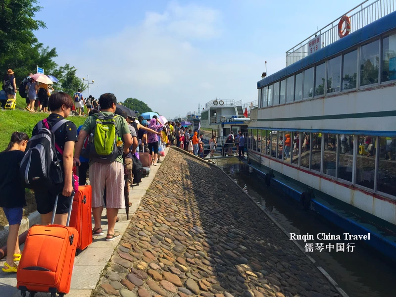 Guilin to Yangshuo Day Trip: Li River Cruise & Countryside Itinerary